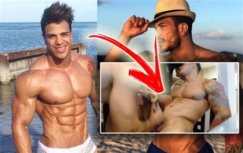 Gogo Boy dotado sendo chupado por amigo PRIVE GAYS Vídeos Porno