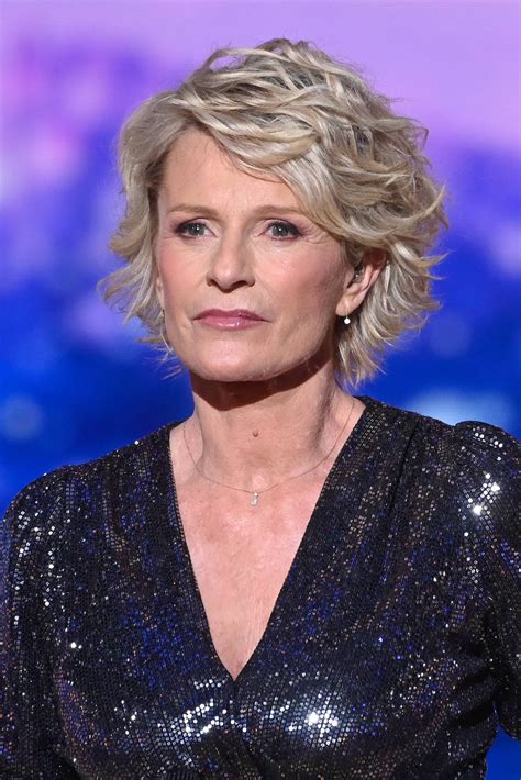 Sophie Davant déchirée par le deuil Elle est décédée chez moi