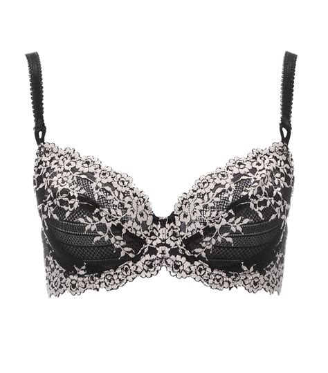 Wacoal Embrace Lace Underwired Bra In Black Lyst