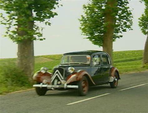 IMCDb org 1953 Citroën 11 B Traction in La Nationale 7 40 ans