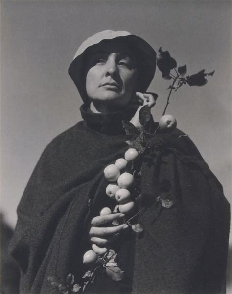 Georgia O Keeffe In A Photo Taken By Alfred Stieglitz In 1924 The