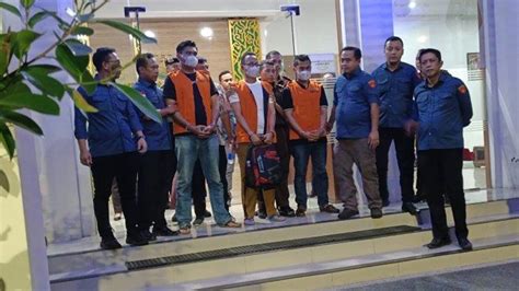 Embat Uang Negara Rp1 2 Miliar 3 Tersangka Korupsi Proyek Taman