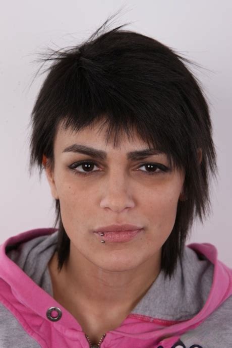 Short Hair Brunette Mom Porn Pics Milf Sex Photos Idealmilf
