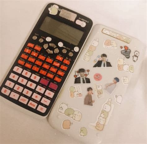 10 Mẫu trang trí máy tính Casio handmade bằng sticker màu nước đẹp