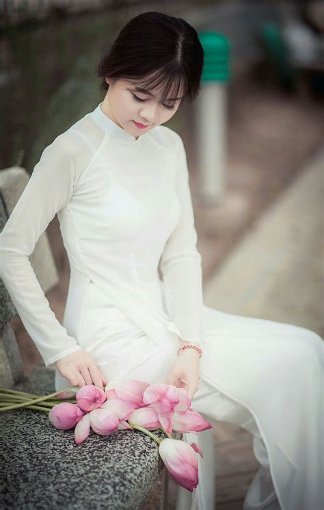 Ghim của nguoi co don trên áo dài cô đơn Có hình ảnh Áo dài Phụ nữ