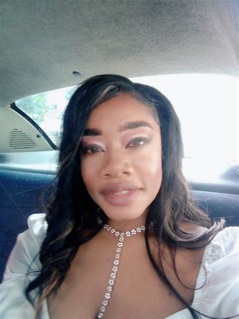 Profil du Modèle Cam yisela Stripchat