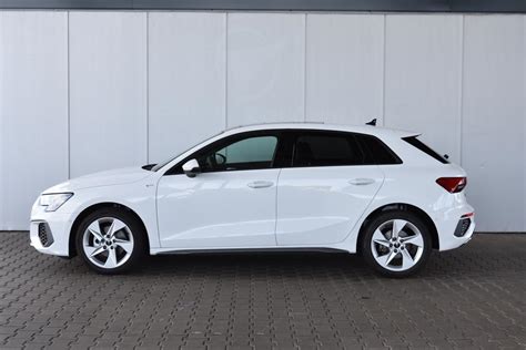 Audi A3 Sportback S Line 35 TFSI S Tronic MHev ACC Navi Panodach ALU