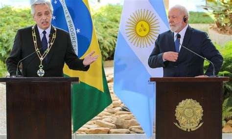 Ao Lado Do Presidente Argentino Lula Volta A Dizer Que Recursos Do