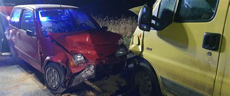 TRAGICZNY WYPADEK W MIEJSCOWOŚCI CERADZ DOLNY NIE ŻYJE KOBIETA