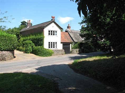 House On The Street Evelyn Simak Cc By Sa Geograph Britain And
