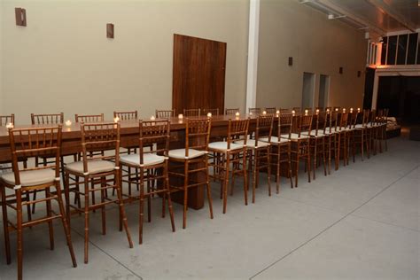 BANQUETA BISTRO TIFFANY MADEIRA IMBUIA C ASS BEGE ST Mob