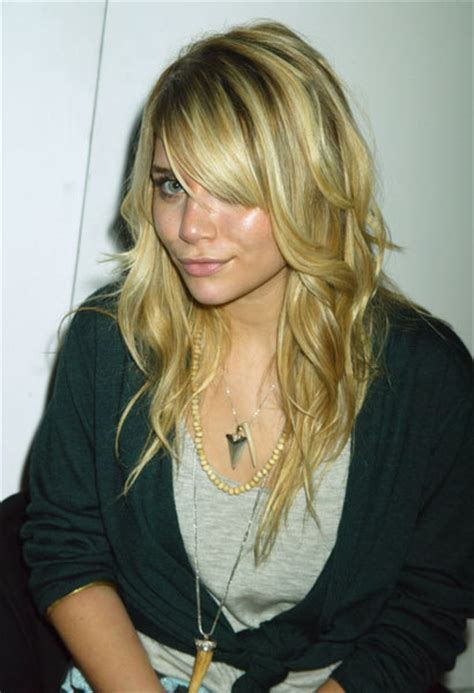 2004 Naked Heart Foundation Mary Kate Ashley Olsen Photo