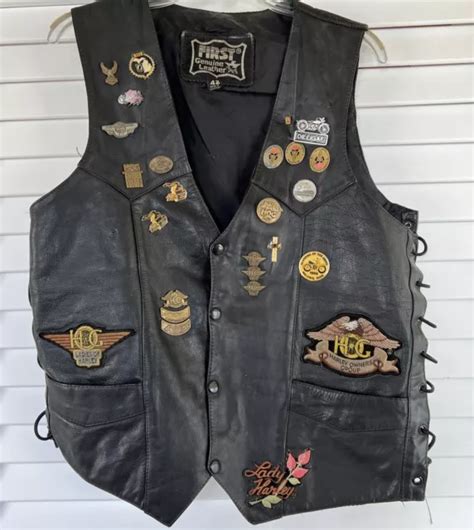 VINTAGE LEATHER MOTORCYCLE Vest HOG Harley Davidson Pins Patches