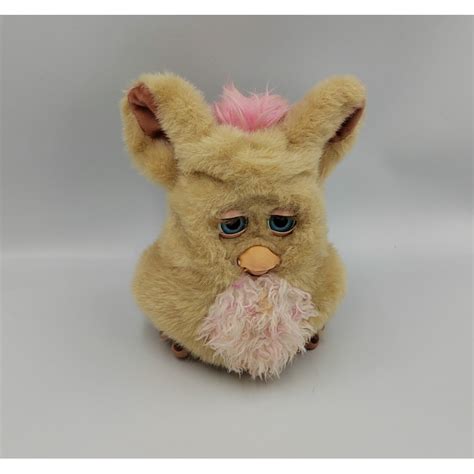Peluche intéractive Furby beige rose TIGER HASBRO 2005