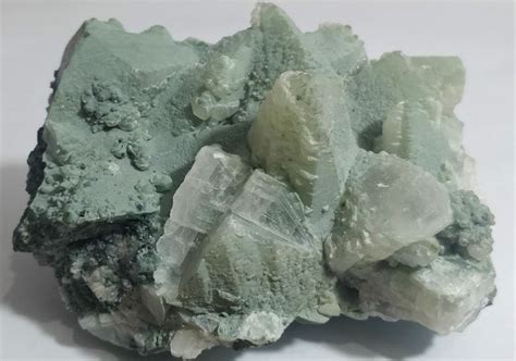 CALCITE VERTE très RARE avec cristaux de QUARZ et CHLORITE Catawiki