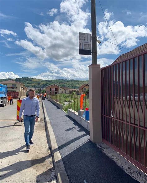 FOTO Primarul Pivariu verificări în teren a proiectului din zona