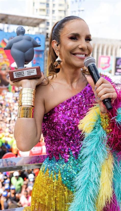 Ivete Sangalo ganha Música do Carnaval Macetando
