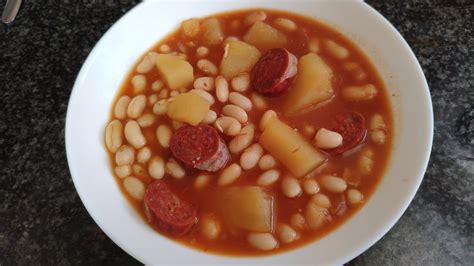Potaje de habichuelas blancas con chorizo Receta muy económica