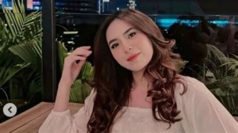 Profil Cicilia Pinontoan Pramugari Yang Namanya Terseret Isu