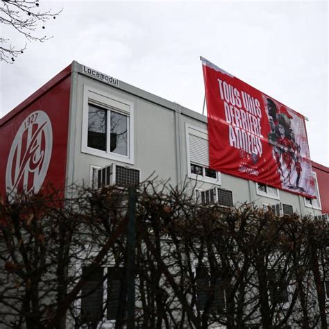 Foot Annecy reste encore loin de la Ligue 2 malgré la rétrogradation