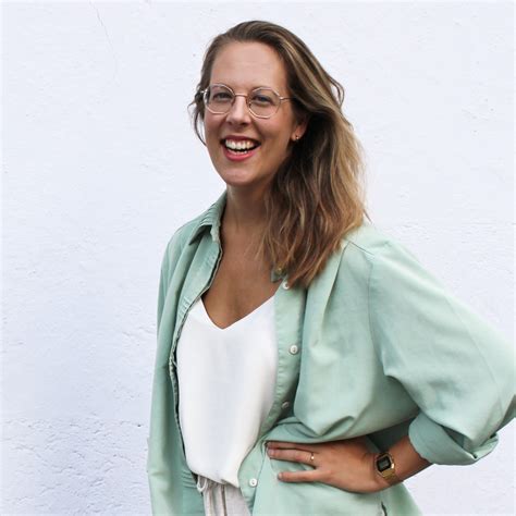 Alina Viereck Art Directorin merkwürdig GmbH XING