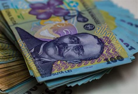 Se dau 5 000 de lei de persoană Banii au ajuns deja Cine sunt