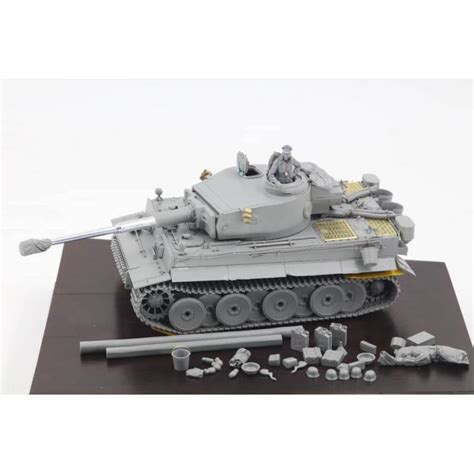 Tiger I Early Production Sd Kfz 181 Pz Kpfw VI Ausf E Border Model BT