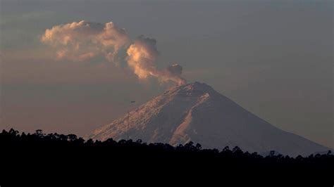 El volcán Cotopaxi vuelve a dar señales de actividad en Ecuador Minuto30