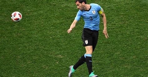God N Se Torna O Jogador Que Mais Vezes Foi Capit O Uruguaio Em