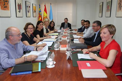 Puig añade cinco altos cargos tras los malos resultados del 26J