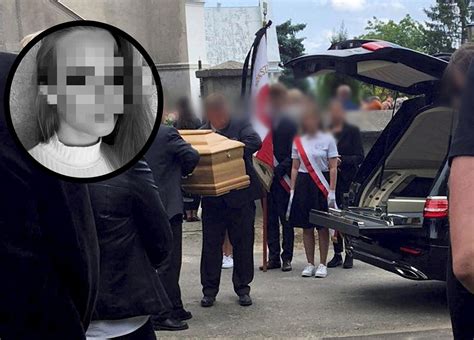 Piękny pogrzeb 18 letniej Kasi jednej z 5 ofiar tragicznego wypadku