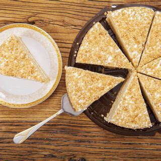 Bolo de amendoim é opção saborosa para o lanche confira a receita