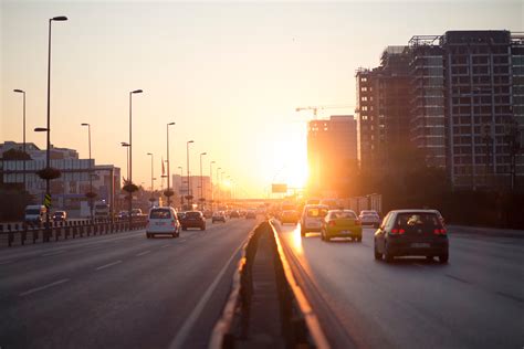 Fotos gratis ligero puesta de sol la carretera tráfico calle