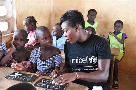 UNICEF Côte d Ivoire on Twitter Pour chaque enfant et chaque jeune