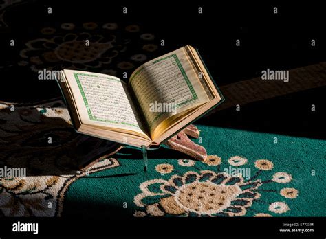 El Libro Sagrado Del Islam El Cor N El Qu Ran Est Abierto Para Leer