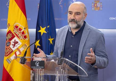 Compromís ve un sinsentido que Ábalos mantenga su escaño y el BNG