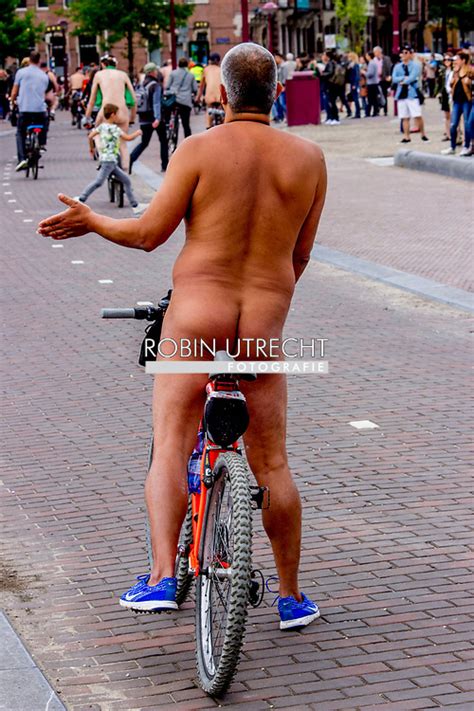 Naked Robin Utrecht Photoshelter