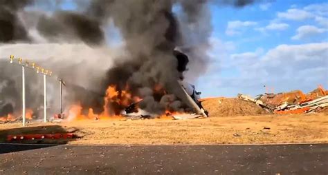 Plane Crash At South Korea S Muan Airport Kills At Least 28 Breaking News
