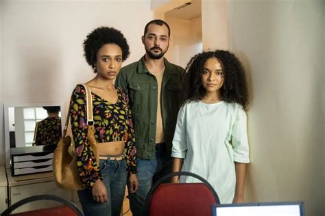 Os Outros veja personagens e elenco da série do Globoplay