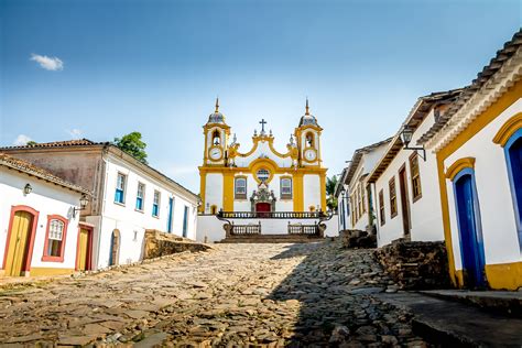 Destino dos Famosos a cidade histórica de Tiradentes