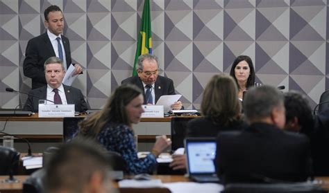 Comissão do Impeachment muda coordenador de perícia Brasil 247
