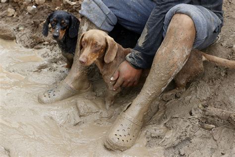 Pobladores se refugian en las partes altas de los cerros tras la caída