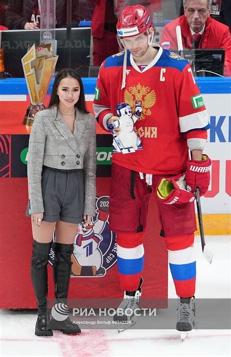 alina zagitova first channel cup of hockey Зимние виды спорта