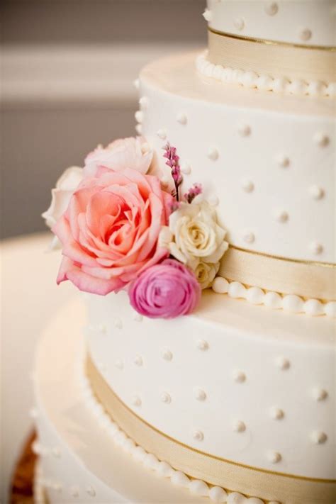 Ribbon And Pearl Wedding Cake Elizabeth Anne Designs The Wedding Blog