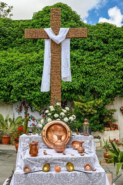 Cruz De Mayo La Fiesta De Las Cruces Es Una Festividad Que Se Celebra