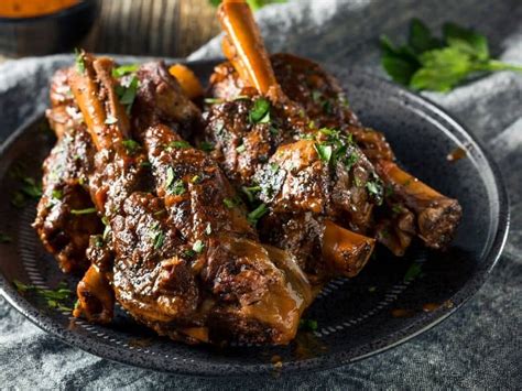 How To Cook Lamb Shanks In A Clay Pot Delicious And Easy Recipes