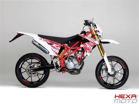 Valenti Racing N Naked Hexa Moto