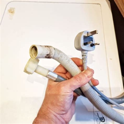 How To Disconnect A Washing Machine Guide Housewarm