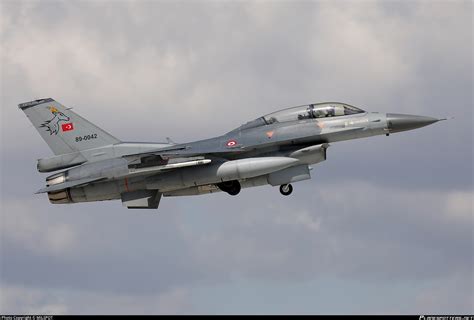 89 0042 Turkish Air Force General Dynamics F 16C Fighting Falcon Photo