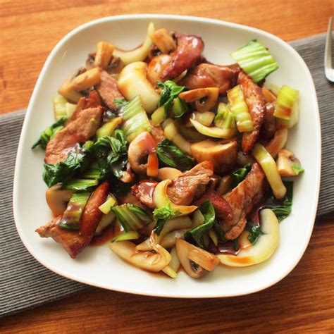 Bleskové vepřové nudličky s pak choi Recept Kaufland